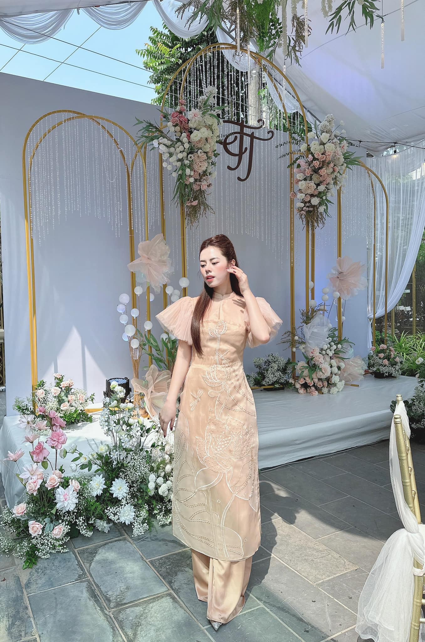 Áo dài hồng tay bồng LINN DESIGN – Tara Store