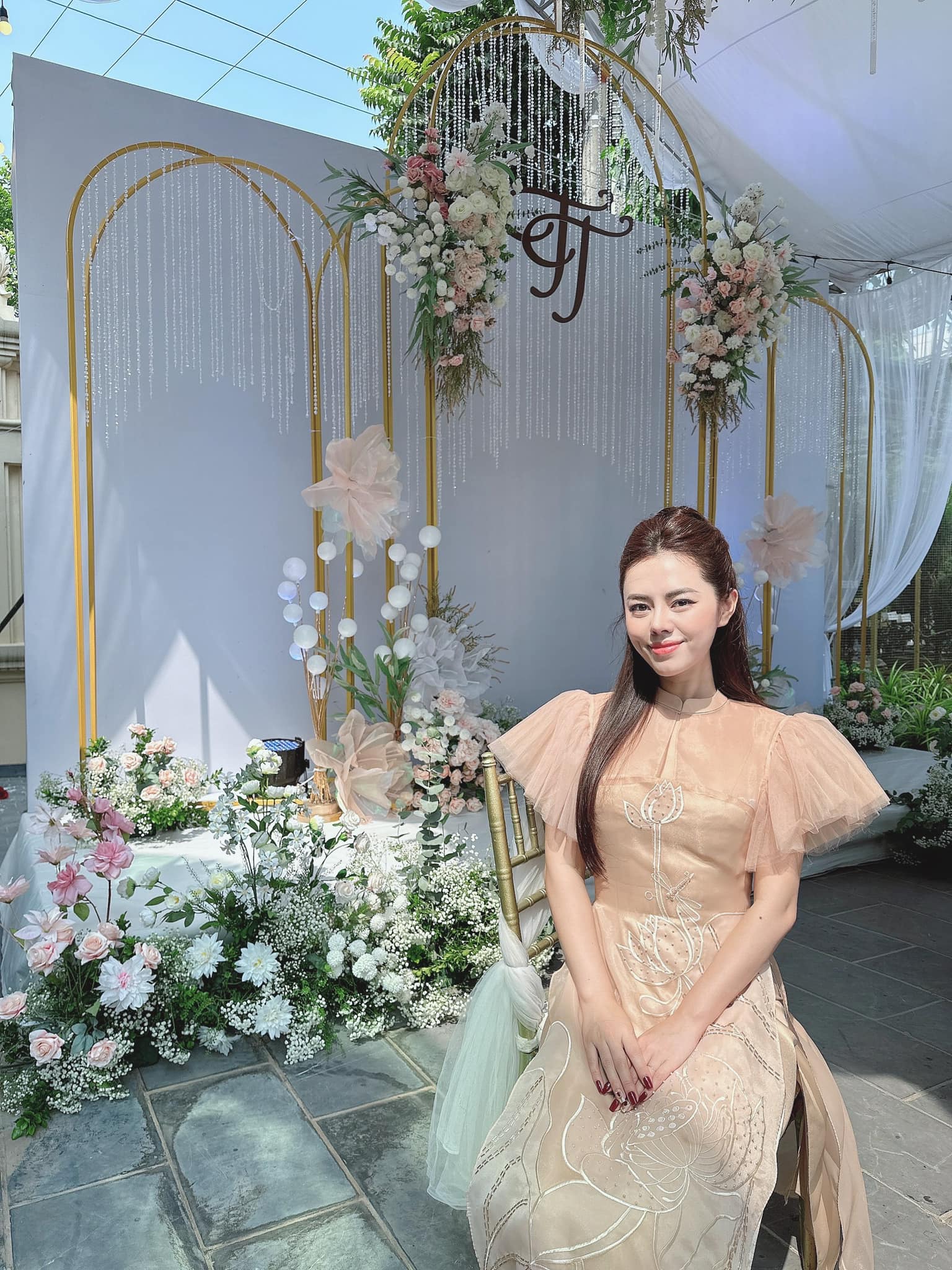 Áo dài hồng tay bồng LINN DESIGN – Tara Store